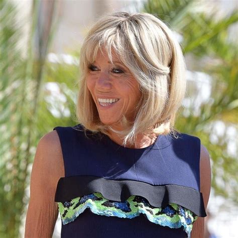Brigitte Macron 64 Anni Taglia 38 Macron E La Moglie Sua Ex Prof Video Artofit