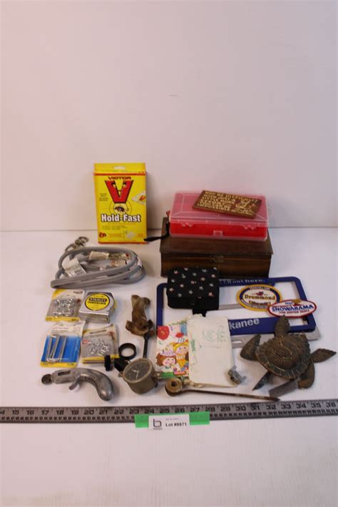 Lot Of Assorted Items Misc Hardware Bodnarus Auctioneering