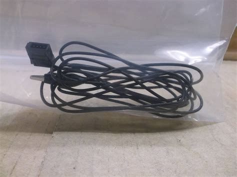 Keyence New In Box Sk H050 Electrostatic Sensor And Sk H055 Electrostatic Display Ebay