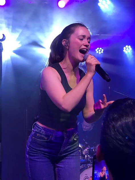 Sigrid R Sigridpicturegroup