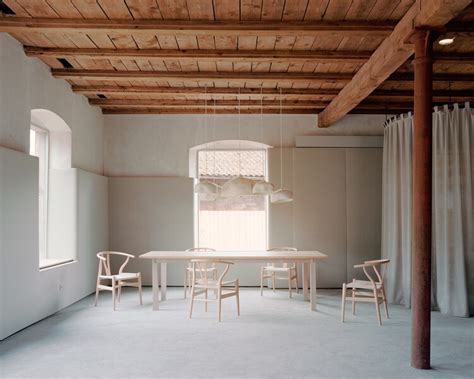 1850s Carpentry Conversion Into Restaurant Nara Archdaily