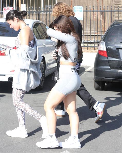 Booty R Nessabarrettsexy