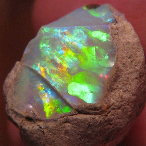 347ct Welo Opal Brilliant Finger Cell Pattern Rough Opal Opal