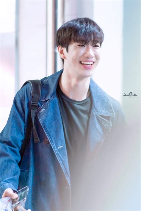 Shuu On Twitter 191016 뮤지컬사의찬미 사의찬미 퇴근길 웃음소리 들리는거 같아 헤헤헿 김경수 배우김경수