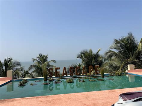 Seascape Beach Retreat 𝗕𝗢𝗢𝗞 Kannur Resort