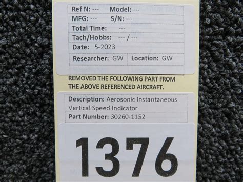30260 1152 Instantaneous Vertical Speed Indicator By Aerosonic