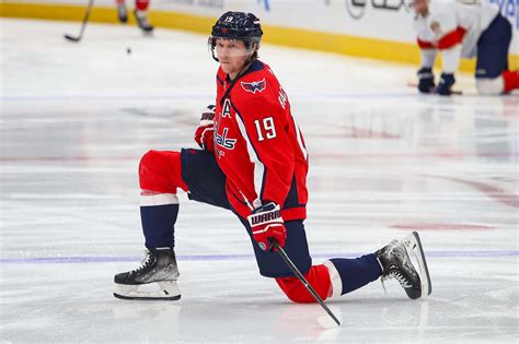 Nicklas Backstrom Gets Hip Resurfacing Surgery