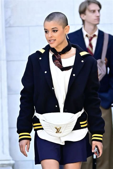 Julien Calloway Outfit Gossip Girl Reboot Gossip Girl Fashion