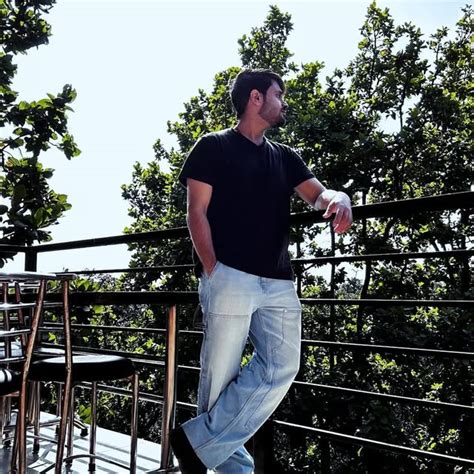 Daanesh 421 Daanesh46 • Threads Say More