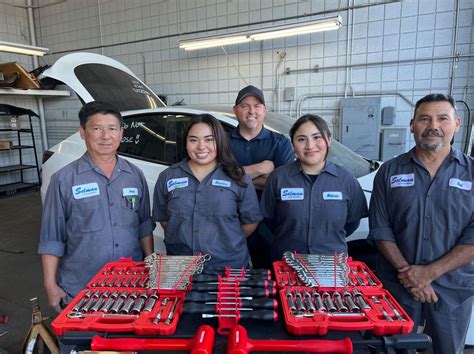 Toby Chess Helps California Techs Get A Jumpstart On Tools Autobody News