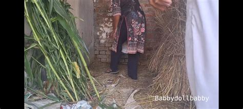 Teaser Auf Altem Mann überzeugt Sein Zimmermädchen Sex Mit Xhamster