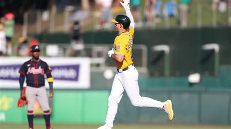 Soderstroms Walk Off Single Gives As 5 4 Win Over Braves In 11 Innings Newsday