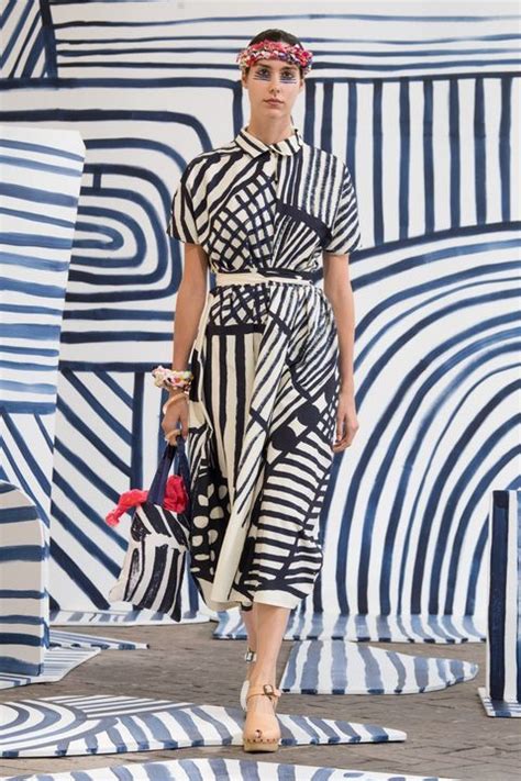 Daniela Gregis Primavera Verano 2022 Color De Moda Semanas De La Moda De Londres Semana De