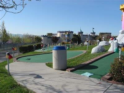 Boomers Livermore Ca Miniature Golf On