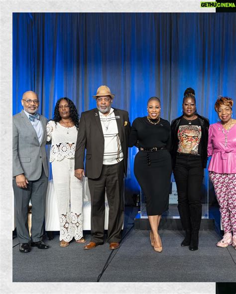 Symone Sanders Wiki Biography Age Gallery Spouse And More