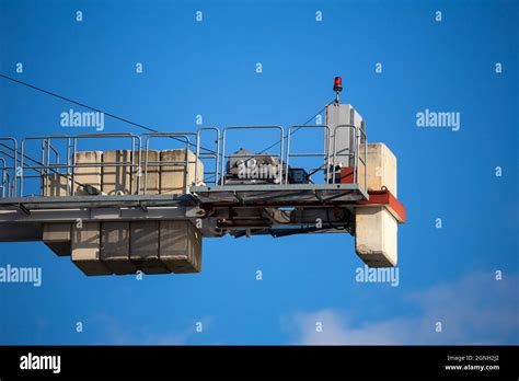 Contrepoids Pour Grue Banque De Photographies Et Dimages à Haute Résolution Alamy