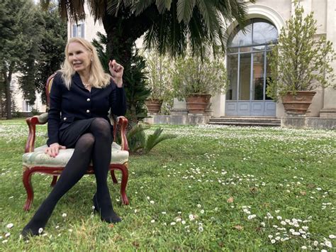 Us Born Princess Faces Eviction From Rome Villa Fortune