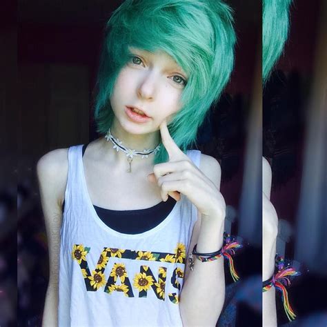 Scene Emo Hair For Girls With Short Hair