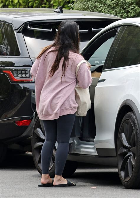 Olivia Munn Feet Newsroom Star Hd Foot Gallery
