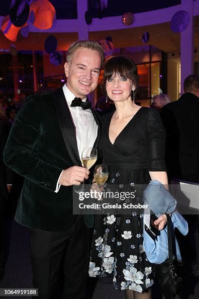 Felix Raslag Dr Sonja Lechner During The Pin Party At Pinakothek