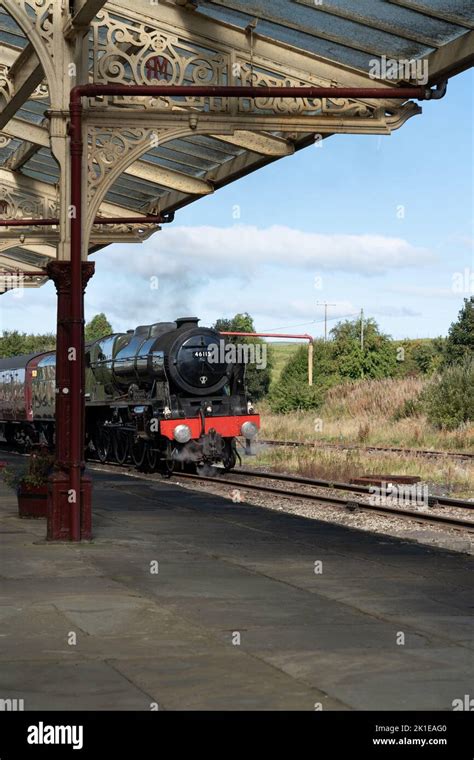 The Lms Royal Scot Class 46115 Scots Guardsman At Hellifield Station