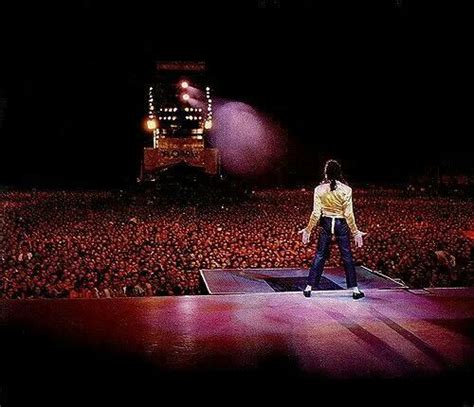Big Crowd Michael Jackson Live Michael Jackson Dangerous Micheal