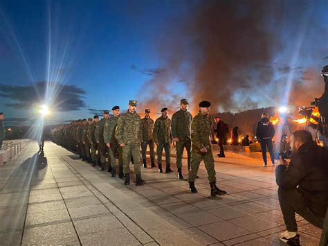 Epopeja E UÇk Së Ndizen Flakadanët E Lirisë Në Prekaz Telegrafi Telegrafi