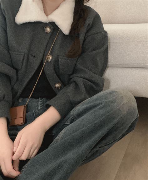 귀여워요아방핏 웨더 양털 뽀글이 카라 모직 포켓 크롭 가을 겨울 블루종 점퍼 2color 가을자켓자켓가을블루종양털점퍼아우터겨울옷크리스마스겨울신상겨울