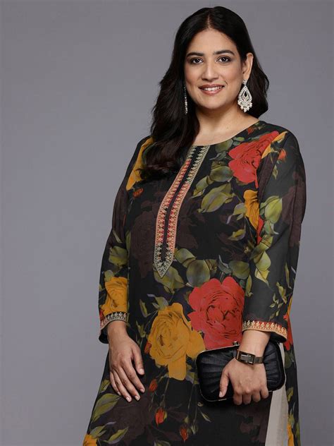 Womens Black Georgette Printed Round Neck Kurta Trendia
