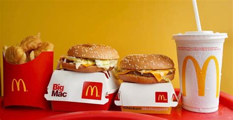 Mcdonalds Just Launched Its New Candy Cane Fudge Mcflurry Food And Drink