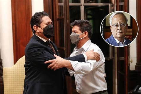 Володимир Серрон відповідає Сезару Хільдебрандту «Президент мені