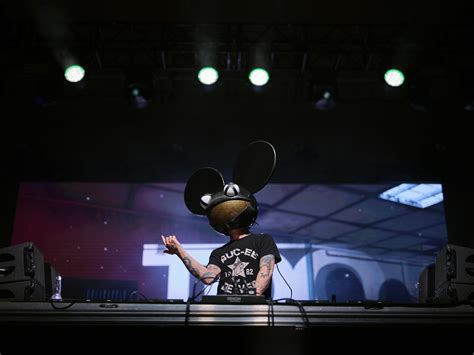 Deadmau5 Performs On Stage Wearing His Iconic Mouse Helmet Photo