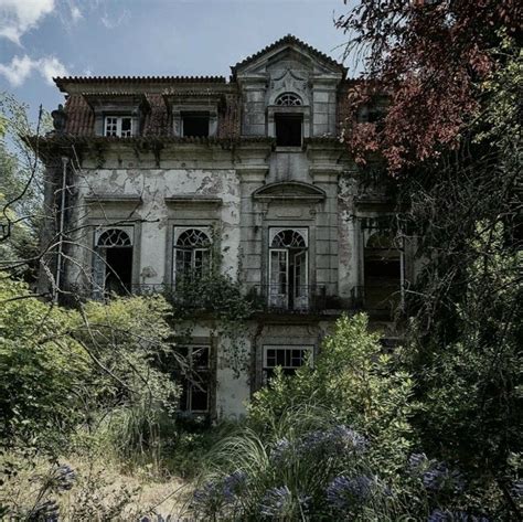 17 Surreally Creepy Abandoned Places Around The World Artofit