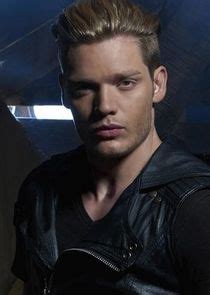 Shadowhunters The Mortal Instruments Tv Show Air Dates And Track