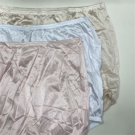Vanity Fair 3pk Perfectly Yours 15712 Ravissant Nylon Brief Panties 2xl