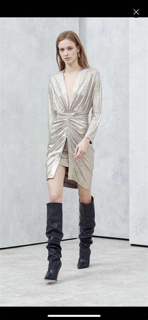 Платье на нг | Ready to wear, Insta fashion, Fashion