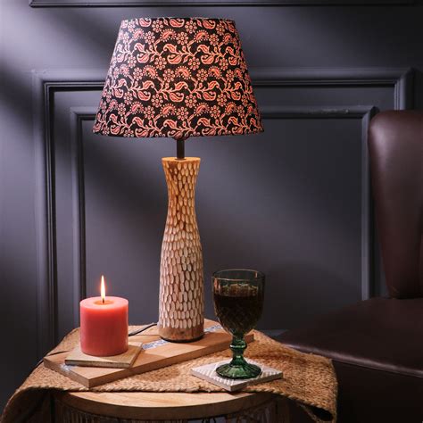 Textured Lamp With Traditional Art Shade The Decor Mart