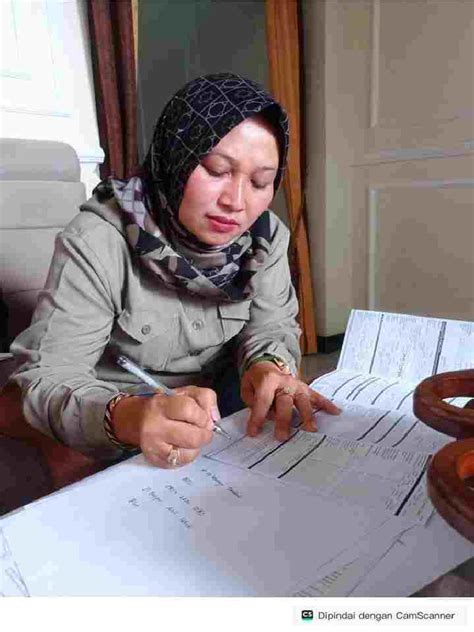 2 Foto Rumah Ttd Bkr Nur Inayah Pdf