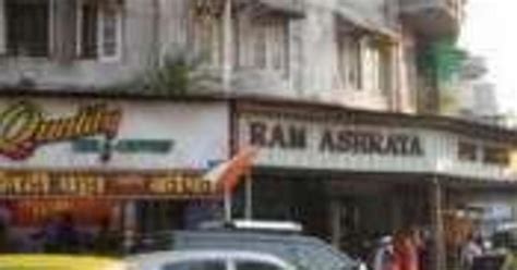 Critic Review For Hotel Ram Ashray By Rashmi Uday Singh Whats Hot