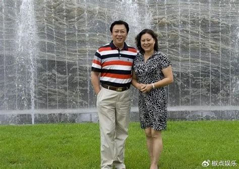 唐国强情史：前妻除夕夜自杀，再娶小12岁娇妻，国内淘金国外花？唐国强孙涛除夕夜前妻自杀新浪新闻