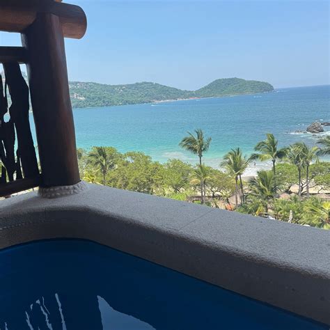 Hilton Grand Vacations Club Zihuatanejo Mexico Updated 2026 Prices