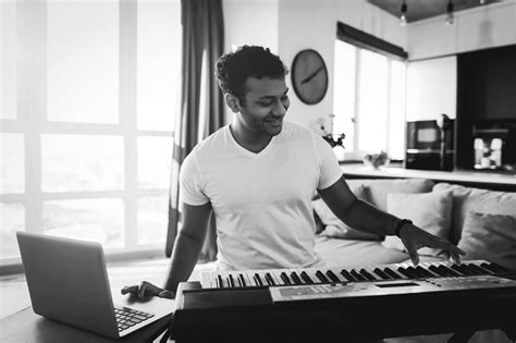 Best Keyboard Course For Beginners Keyboard Classes In India MBMA