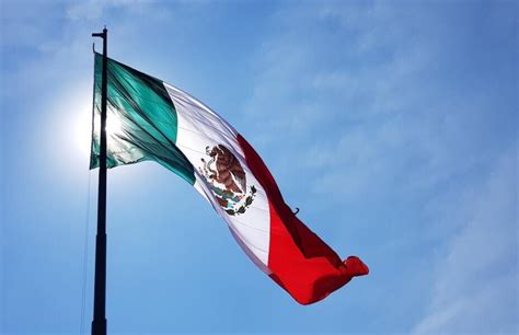 Día De La Bandera ¿cuál Es El Origen Y Significado Del Símbolo Patrio