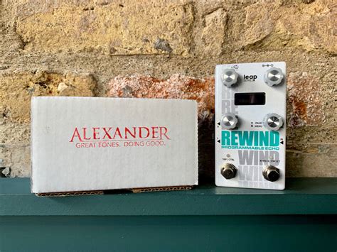 Alexander Pedals Rewind Programmable Echo Secondhand Some Neck Guitars
