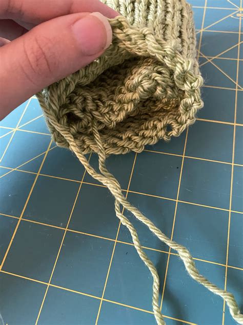 Small Apple Pattern Caitscrochet