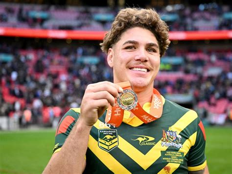 Walsh Snubbed As Rugby Leagues Golden Boot Winner Revealed Daily Telegraph