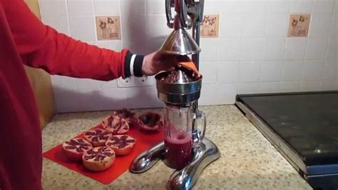 Сок гранатовый Соковыжималка пресс для цитрусовых и гранатов Youtube