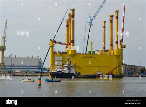 Warnow Werft Warnow Shipyard Borwin Beta Transmission Platform Rostock Mecklenburg Western