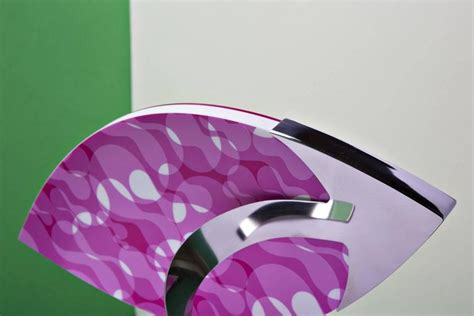 Large Photo Frame In Fuchsia And White Plexiglass Vision For Sale At 1stdibs Large Plexiglass