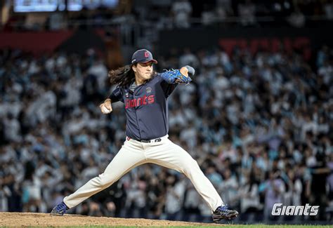 롯데 김원중의 다부진 각오 내가 막아야 팀이 이겨…세이브왕 목표